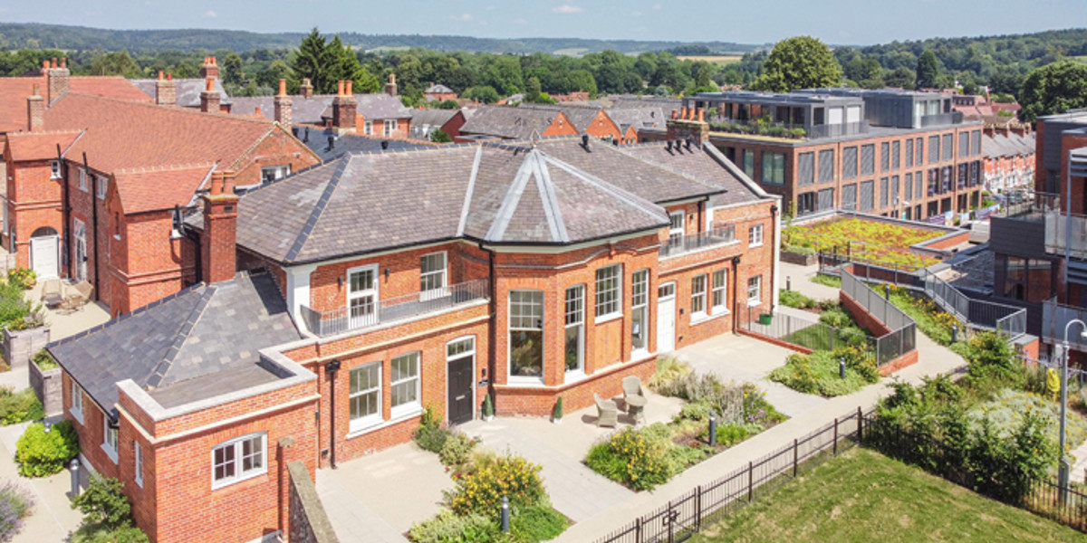 Laureate Gardens | UK later living | Henley retirement | Amber