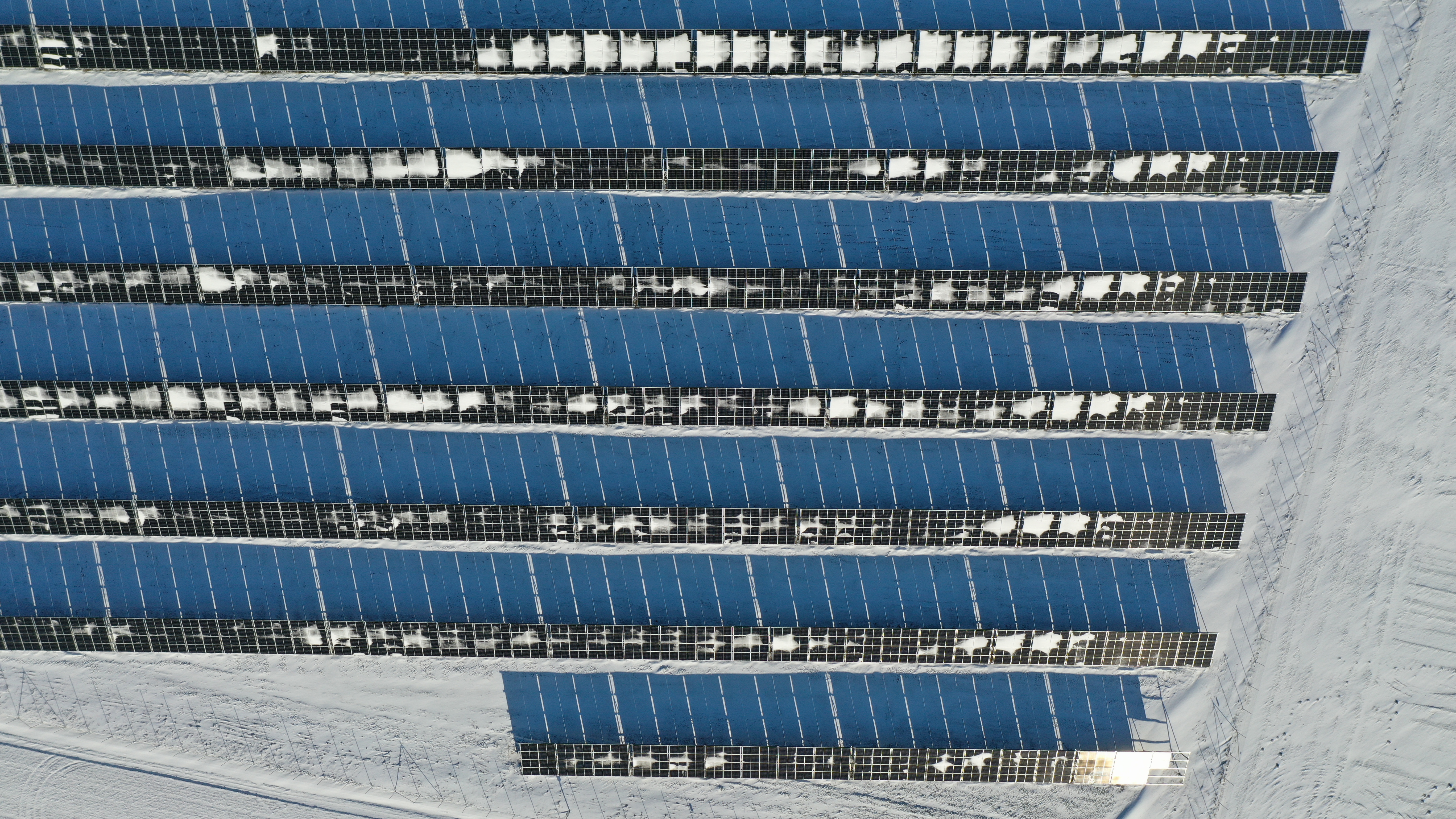 Poland: Gateway to Growth | Amber